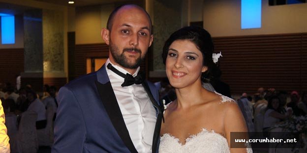 Fikret Tepençelik’in kızı Seda ile merhum Tümer Akyüz’ün oğlu Murat ...