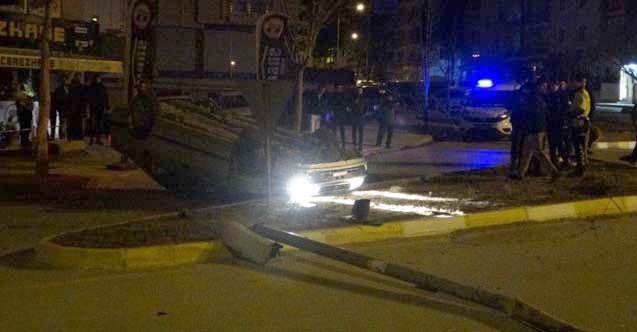 Takla atan otomobilin sürücüsü firar etti - Çorum Haber Gazetesi Takla atan otomobilin sürücüsü firar etti - Çorum Haber Gazetesi