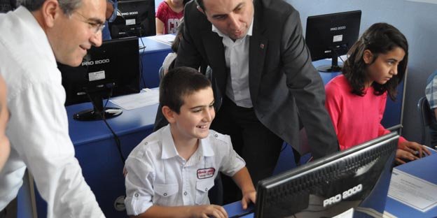 “Çocuklar için yazılım” kursu büyük ilgi gördü - Çorum Haber Gazetesi “Çocuklar için yazılım” kursu büyük ilgi gördü - Çorum Haber Gazetesi